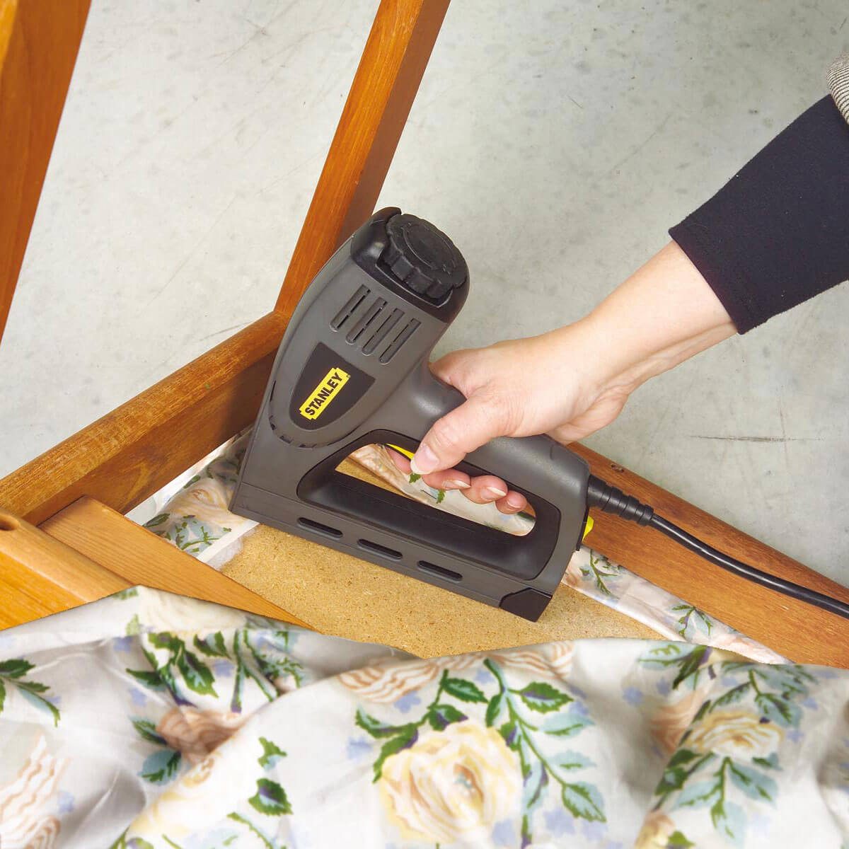 Heftalica električna TRE550 Stanley - BAUCASA